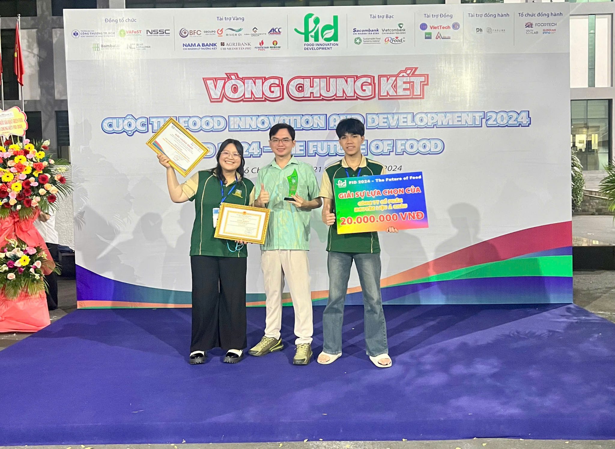 Green Choice – Hành trình xanh từ phế phẩm đến giá trị bền vững - Trường Đại học Nguyễn Tất Thành